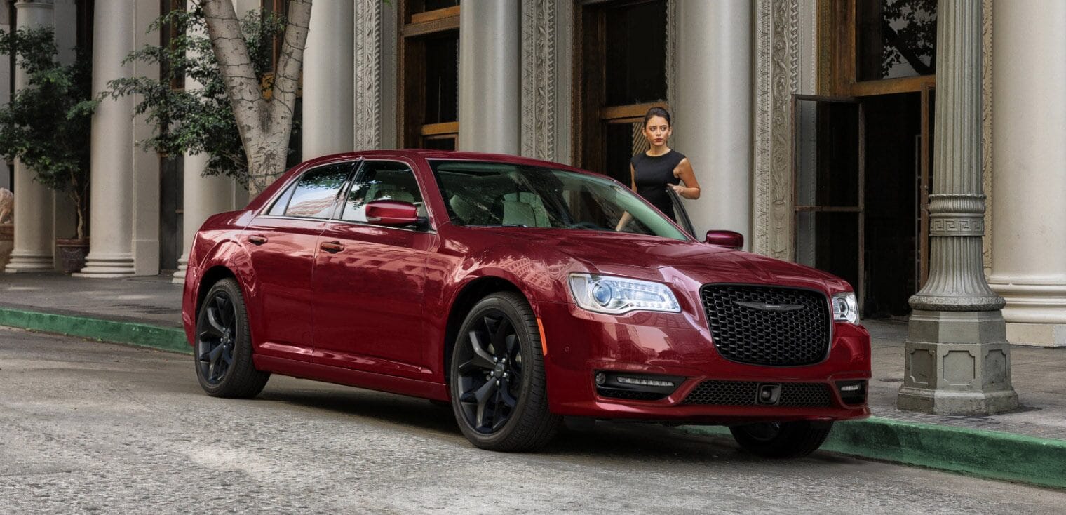 ¿Cuánto cuesta el carro 300 Chrysler?